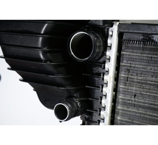 A 901 500 35 00 Радиатор охлаждения двигателя (основной) на Mercedes ...