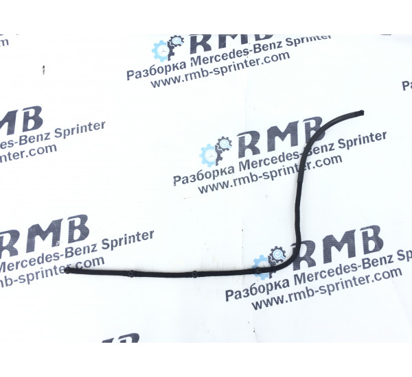 A 611 070 38 32 Шланг обратки топлива на Mercedes Benz Sprinter 2,2 cdi ...